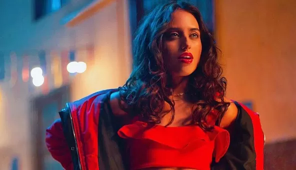 Nicole Favre estrena su segundo sencillo 'Lado Izquierdo' | Cinescape